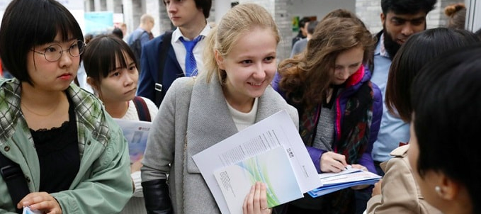 Finding a Job in China for International Students