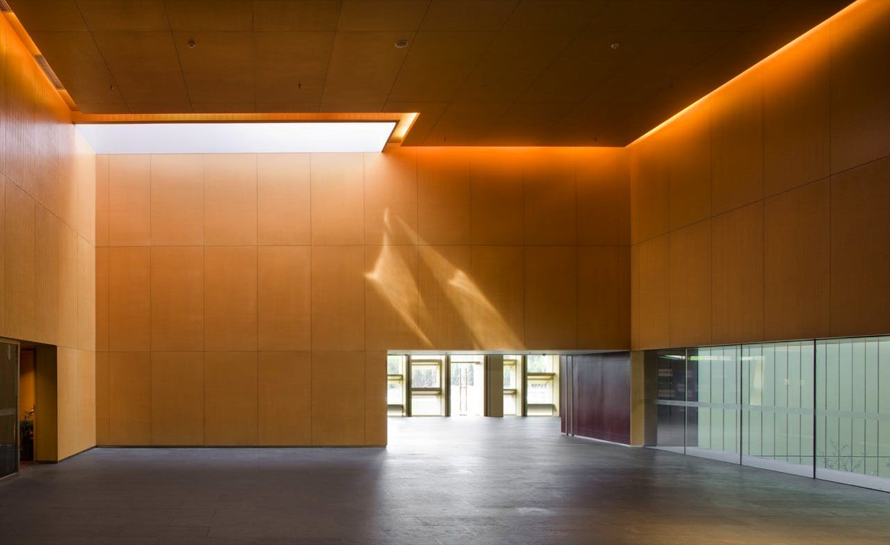 What Makes CEIBS MBA Unique? 21 Best Features of the CEIBS MBA